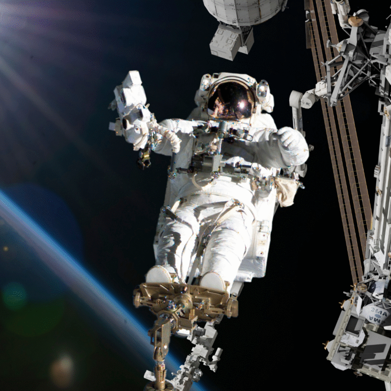 Spacewalks: how astronauts step into the Universe